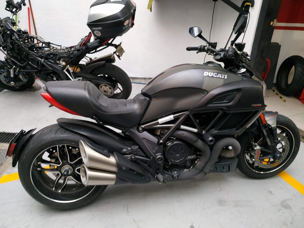 Ducati Diavel Mod. 2015-2018 Sliders – INTERVECC MOTO X PARTS